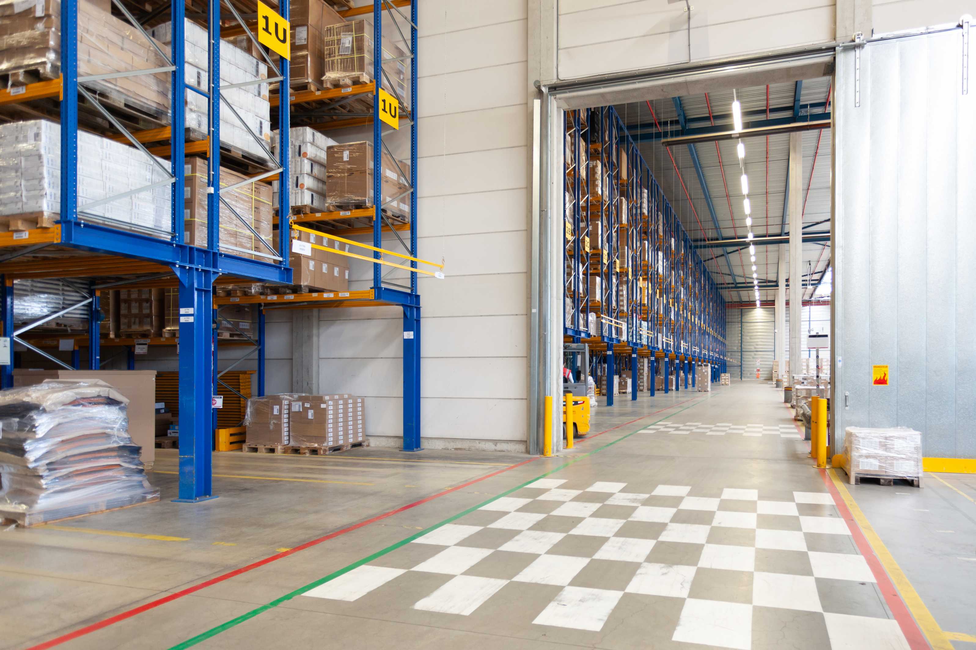 AV Solutions for Warehouses and Logistics Centers Success